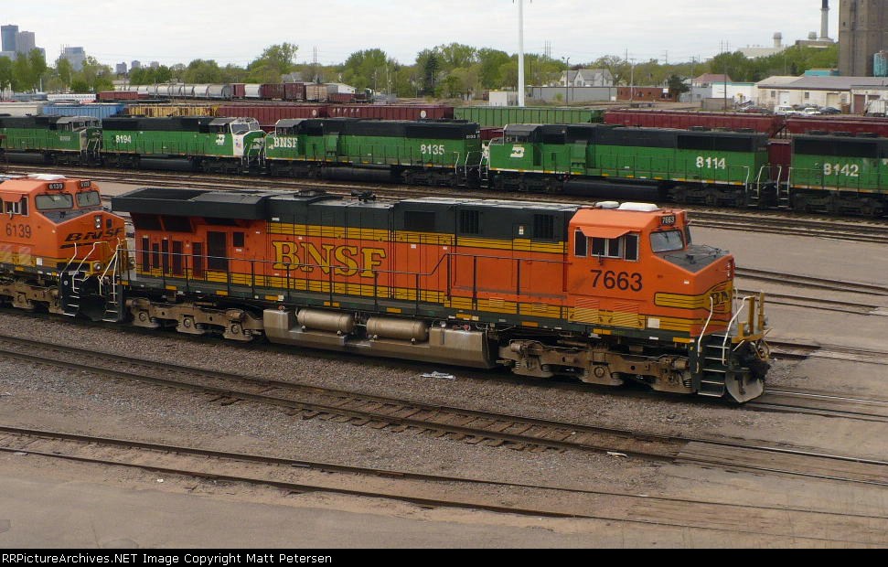 BNSF 7663